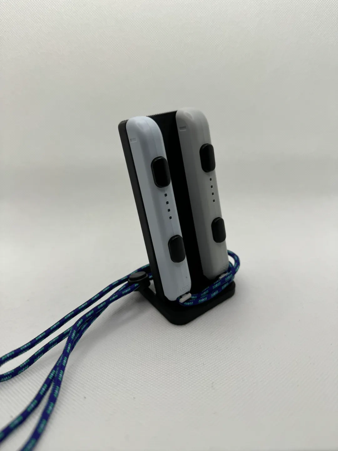 Nintendo Switch Joy con strap stand 来自 TmnRsmn - MakerWorld