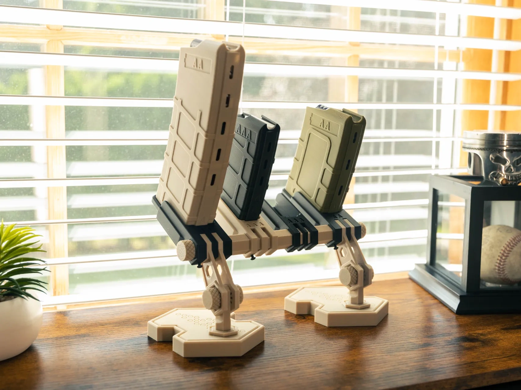 AA和AAA电池杂志桌面座架 来自 SD Studios - MakerWorld