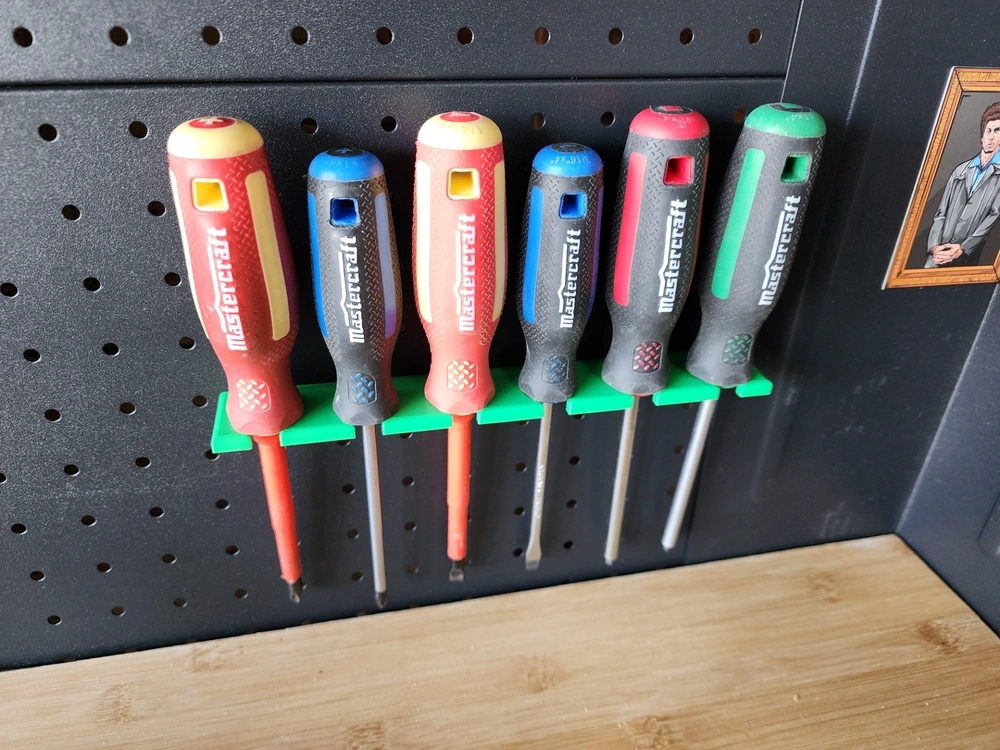 Screwdriver Pegboard Holder 来自 entropy - MakerWorld