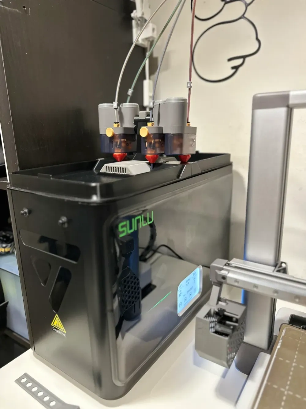 Bambu Lab Lite - AMS Lite 用于 Sunlu S4 (改编) 来自 Roket_3D - MakerWorld