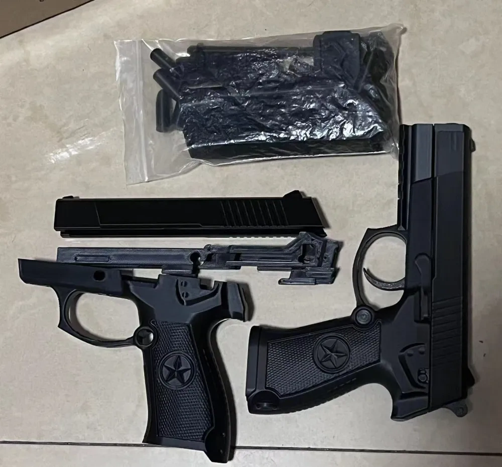 92/92G式手枪抛壳玩具 来自 OfficerHao - MakerWorld