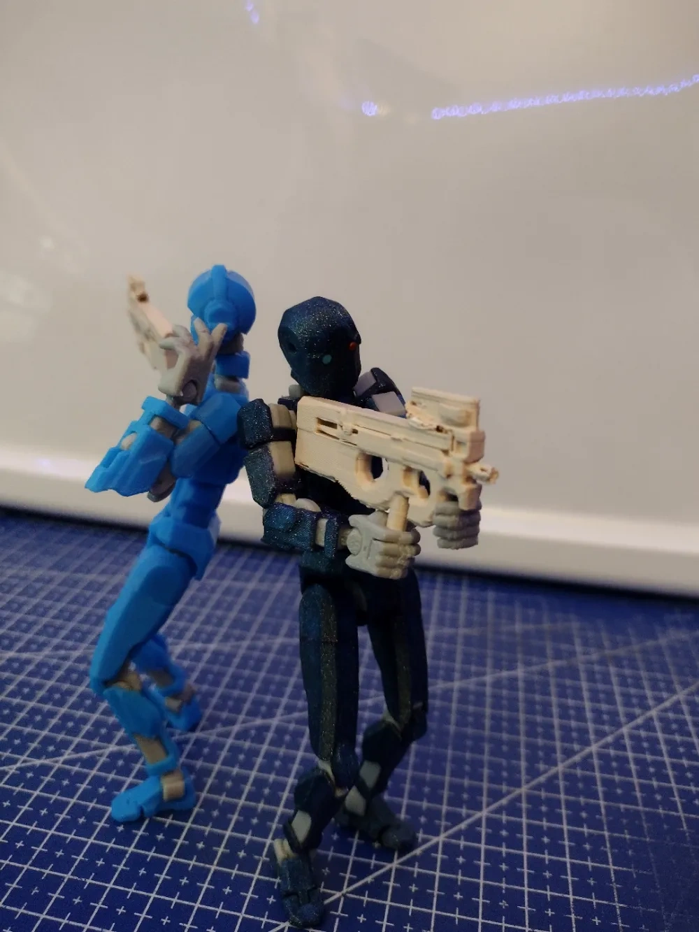 Dummy 13s' FN-P90 来自 ProfChaos3DPrints - MakerWorld