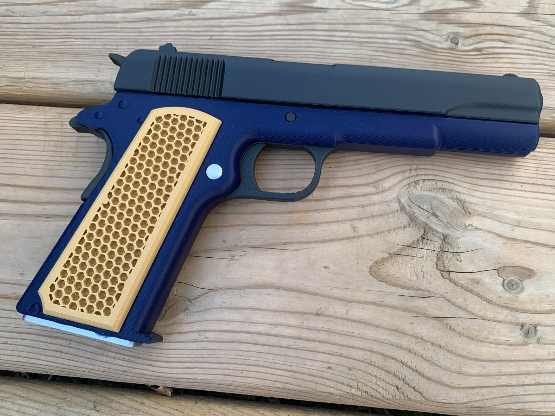 Colt Government Model 1911 .45 ACP 来自 Zzz3DSelkirk - MakerWorld