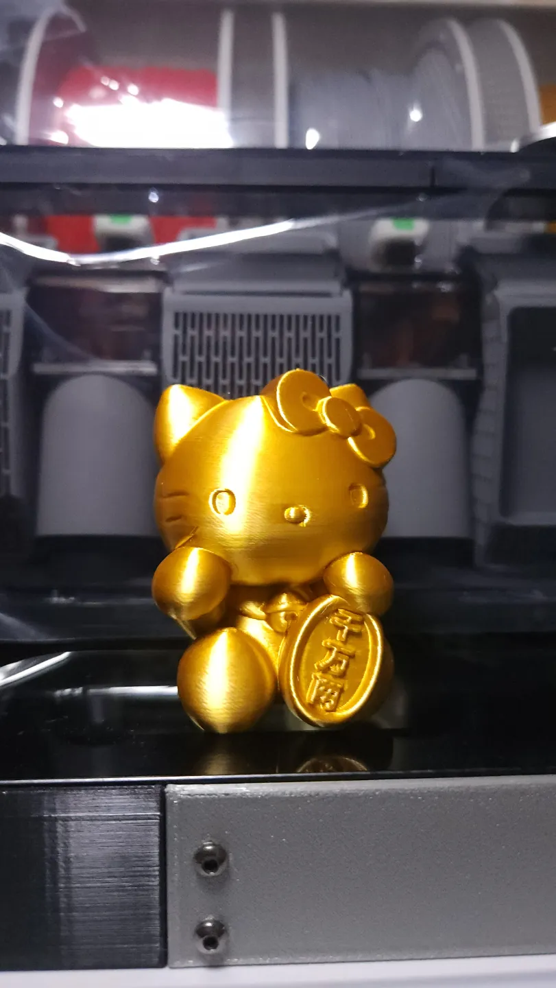 Hello kitty招财猫 来自 felicity MakerWorld：免费下载 3D 模型