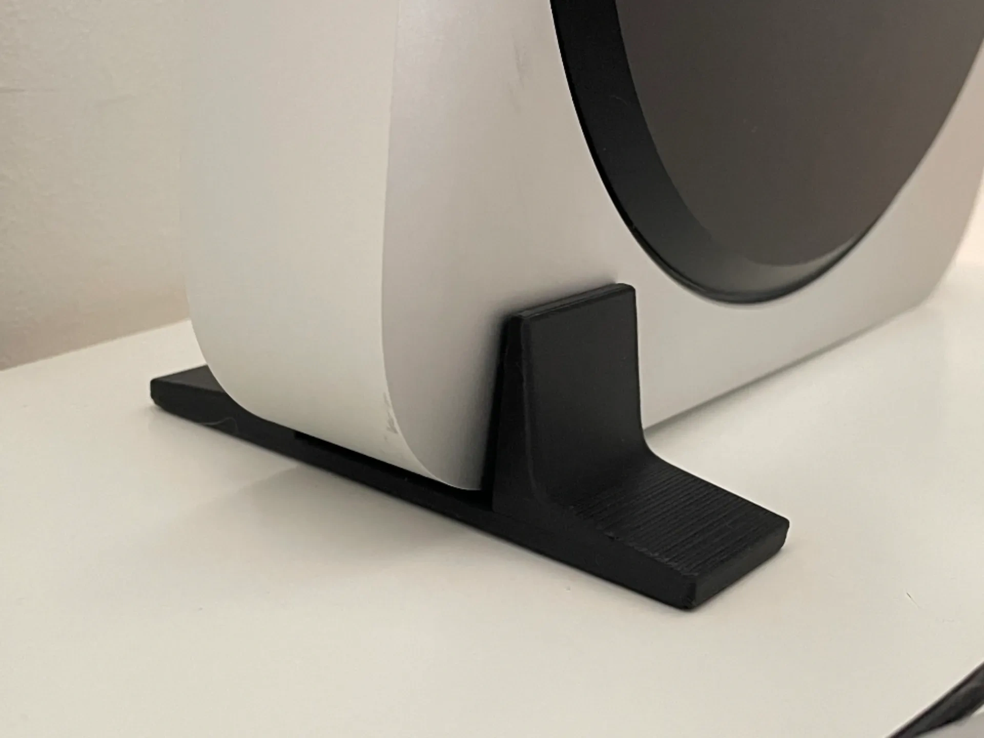 Apple Mac Mini vertical stand holder mount 来自 Marco RC Arena - MakerWorld