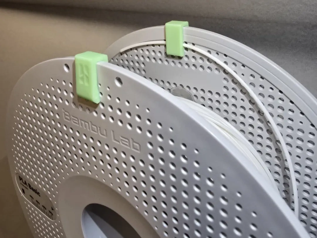 Bambu spool clip with a click 来自 Tigersharkk - MakerWorld