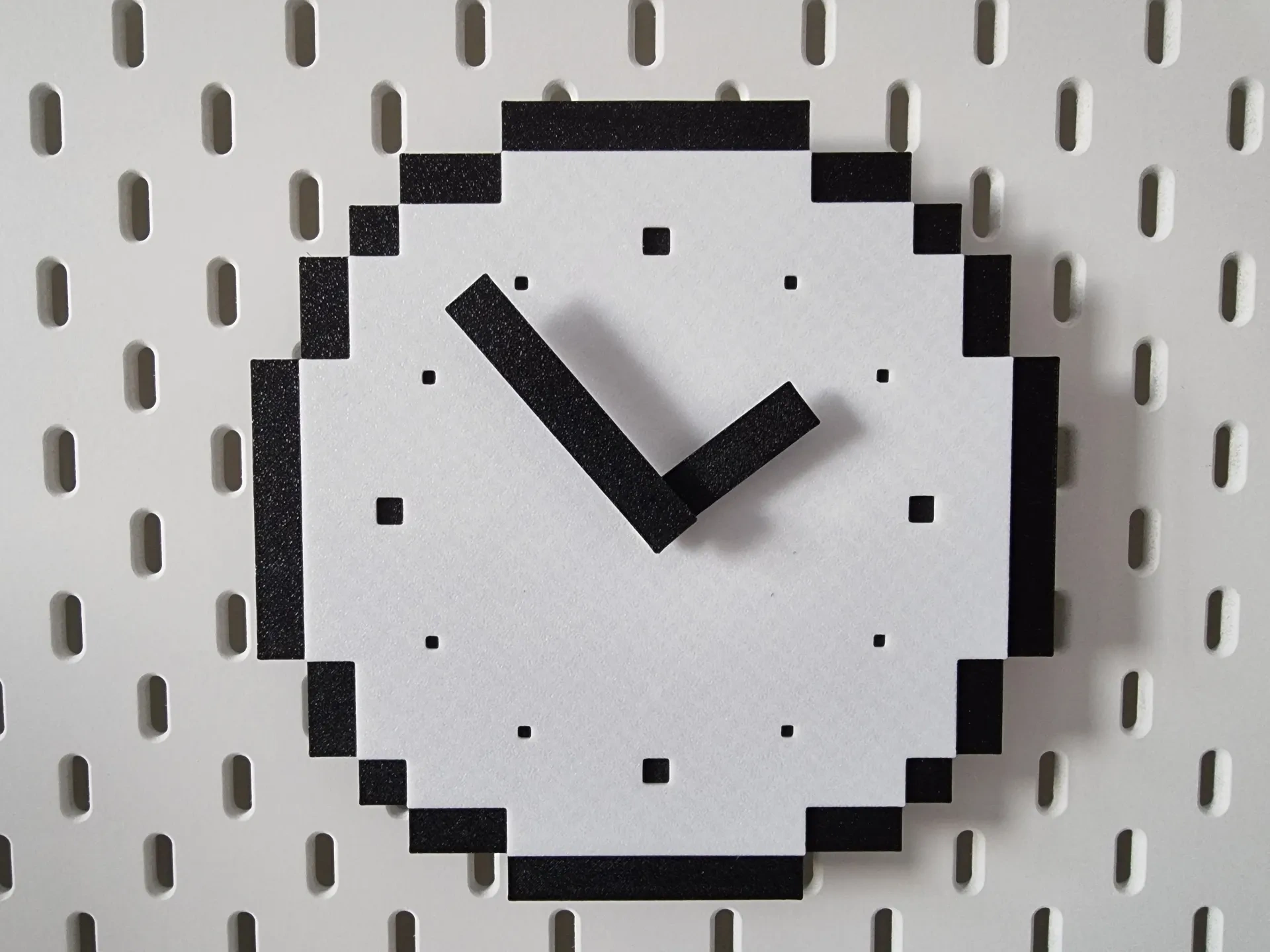 Pixel Clock (no AMS needed) 来自 Murdoc - MakerWorld