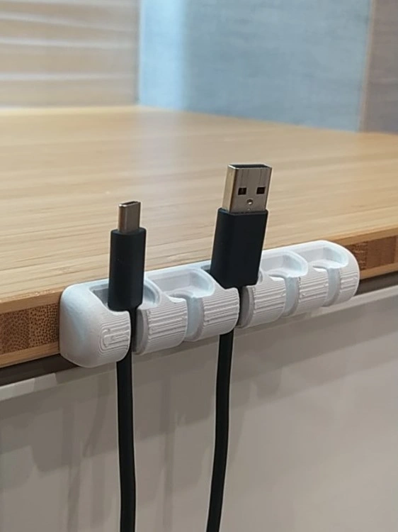 Cable organizer 来自 MagiikDesign - MakerWorld