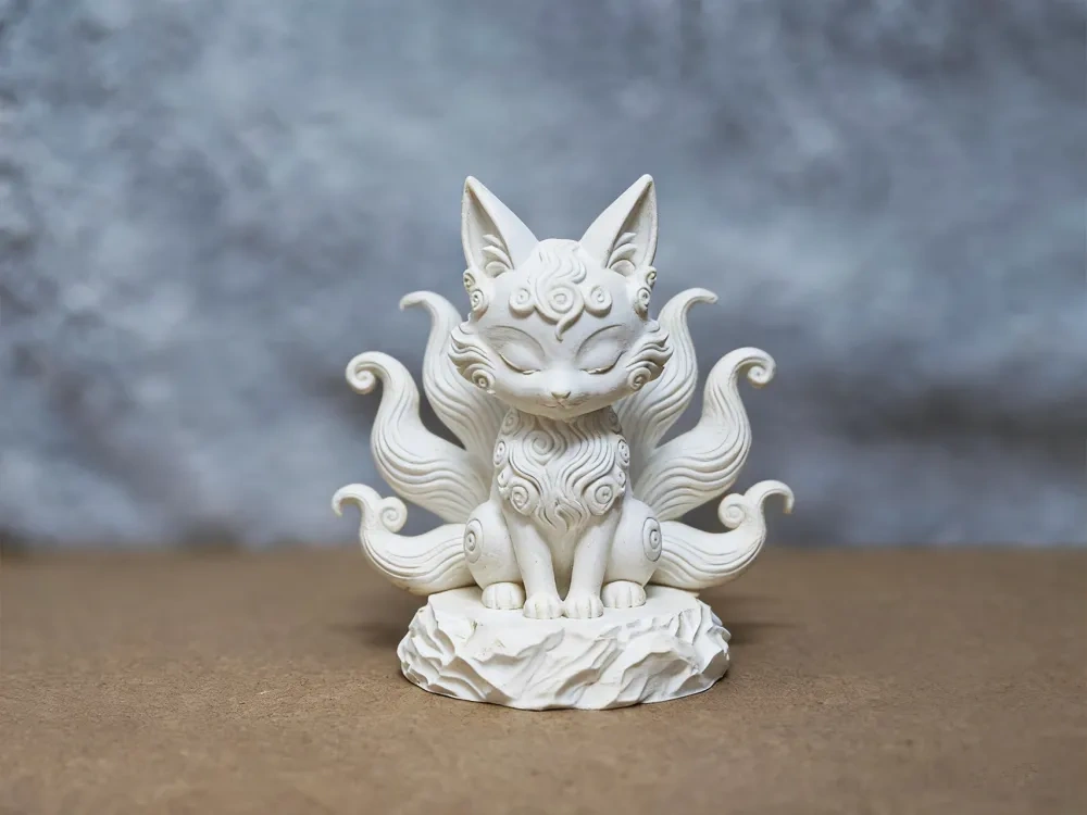 祥瑞六尾狐-桌面摆件 来自 婷婷不停 MakerWorld：免费下载 3D 模型