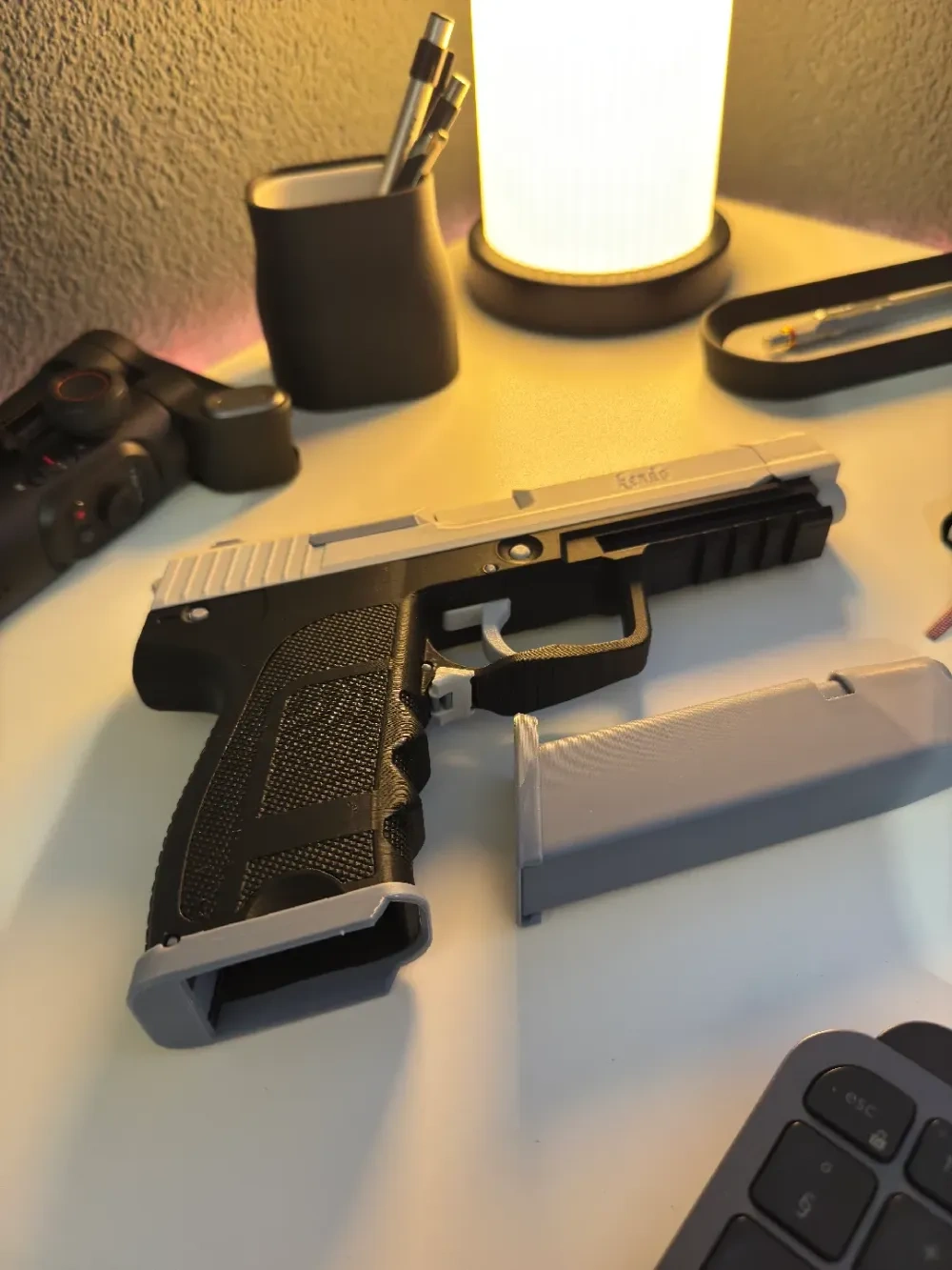 生化危机 SG-09 R 来自 3dwb MakerWorld：免费下载 3D 模型