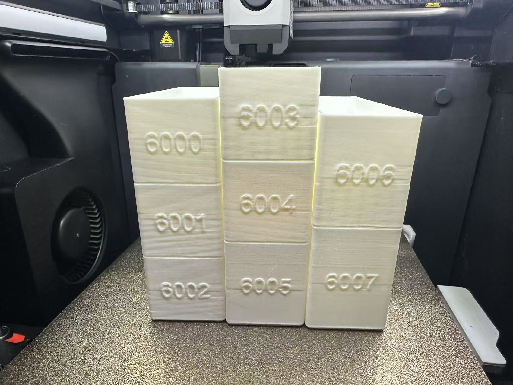 6000-6007系列轴承可堆叠收纳盒 来自 缪佳波 MakerWorld：免费下载 3D 模型