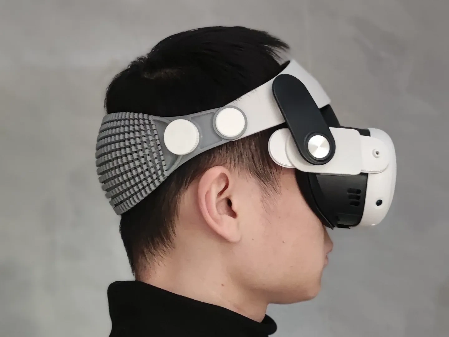 VisionPro风格VR头带（需搭配其它第三方头带使用） 来自 Levitateing MakerWorld：免费下载 3D 模型