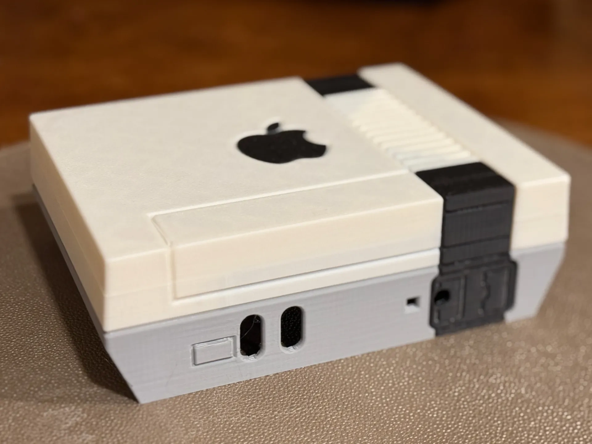 M4 Mac Mini的NES机箱 来自 Jerrod H - MakerWorld