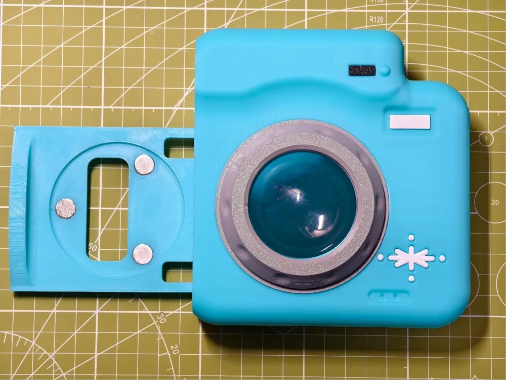 三月七的徽章投影机（青春版） 来自 Soap_Warrior MakerWorld：免费下载 3D 模型