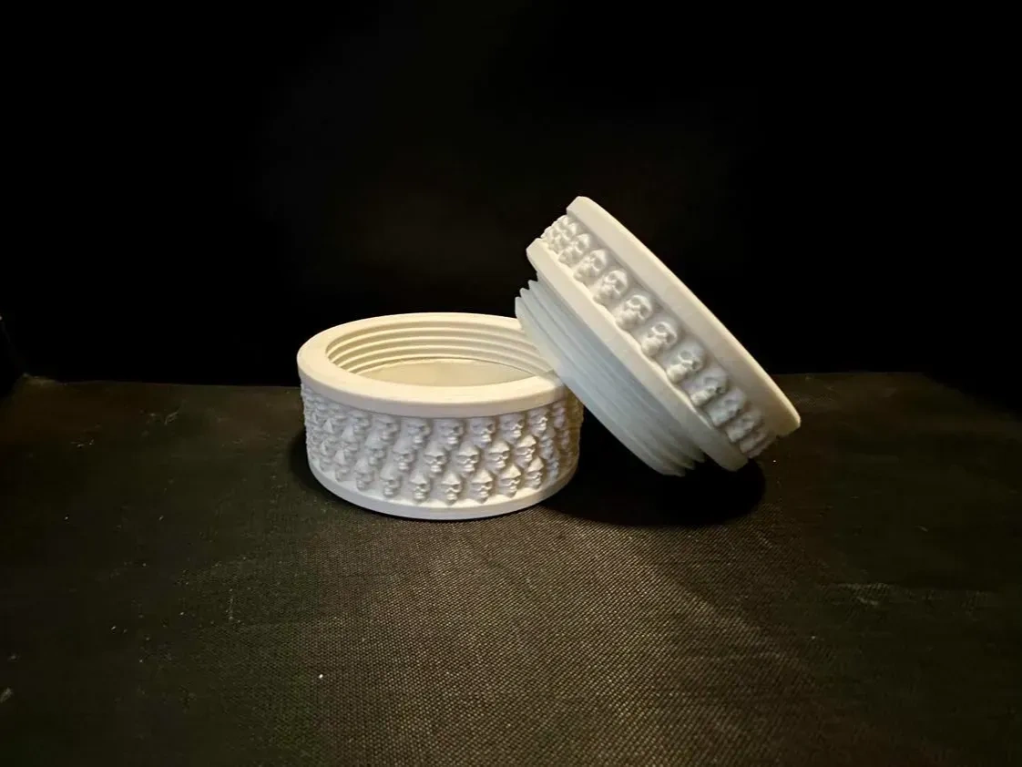 80mm 罗马哥特迷你骷髅螺纹储物盒 - 免费 3D 打印模型 - MakerWorld