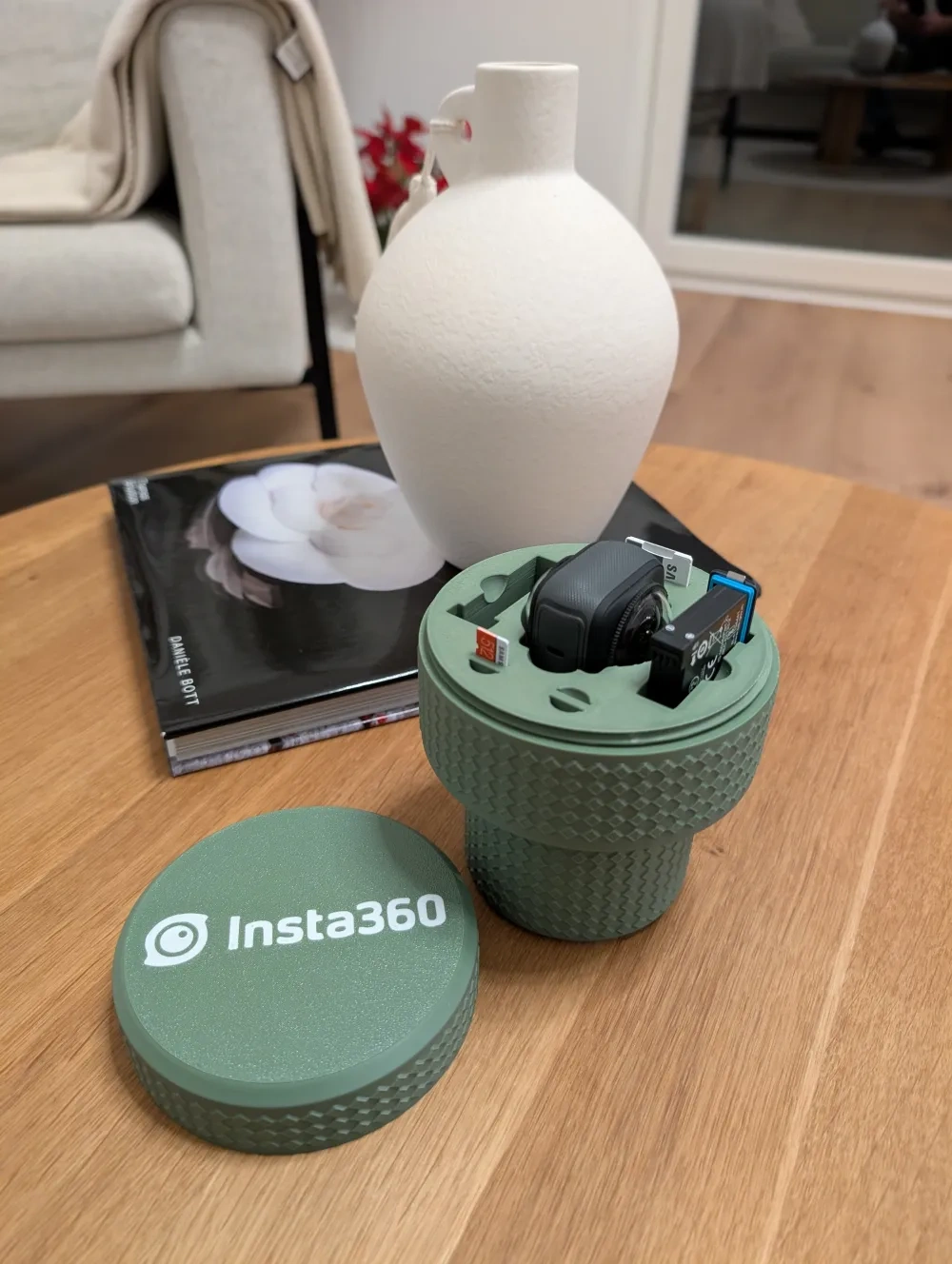 Insta360 X2/X3/X4 相机收纳盒 来自 3dprintconstMakerWorld：免费下载 3D 模型