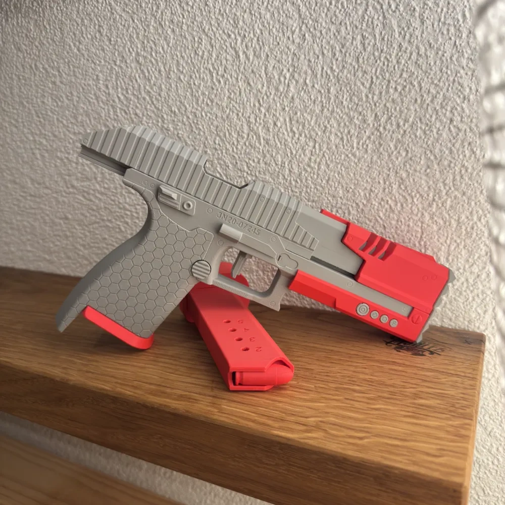 Apex英雄P2020 来自 3dwb MakerWorld：免费下载 3D 模型