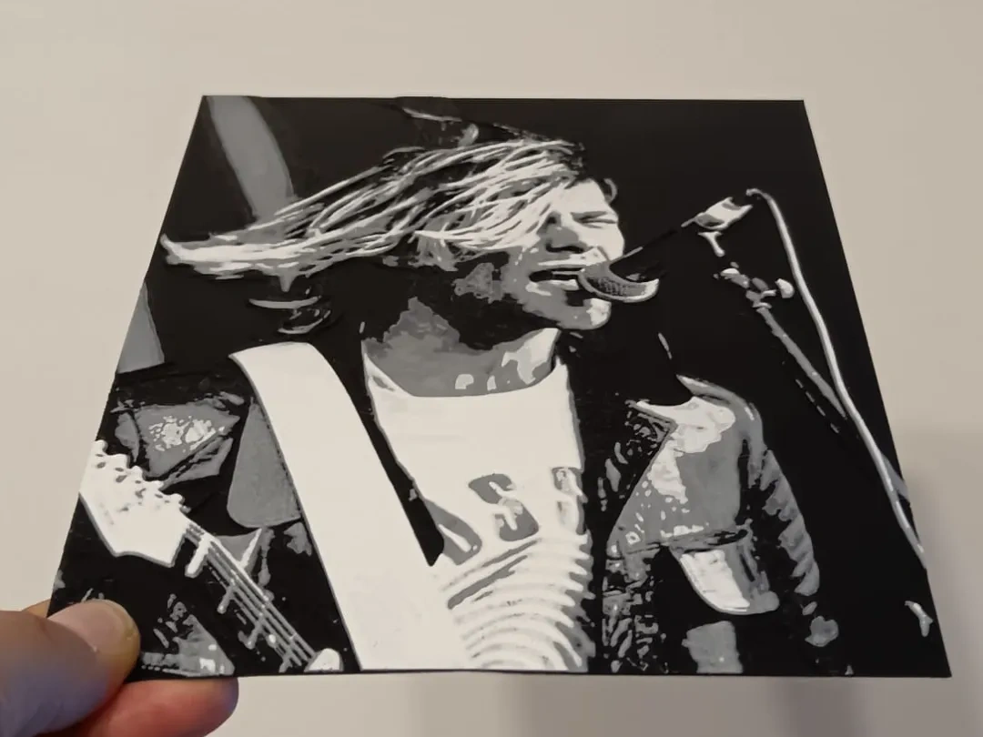 Kurt Cobain, Nirvana - Hueforge black and white 来自 PS3D CREATIVE - MakerWorld