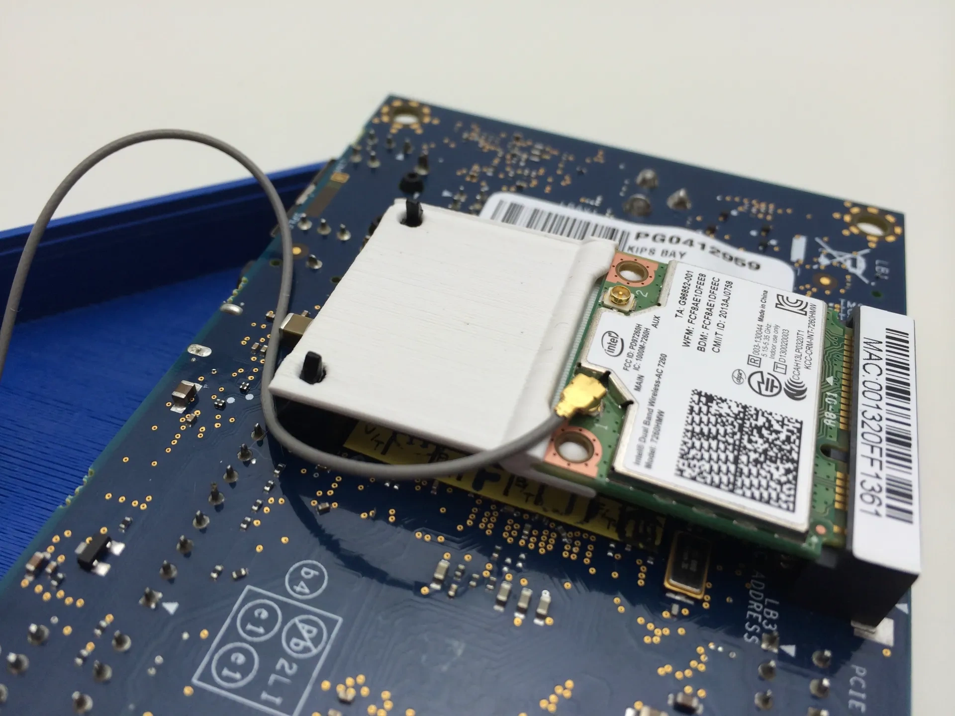 Mini PCIe 扩展卡，从半尺寸扩展到全尺寸 来自 flummer MakerWorld：免费下载 3D 模型