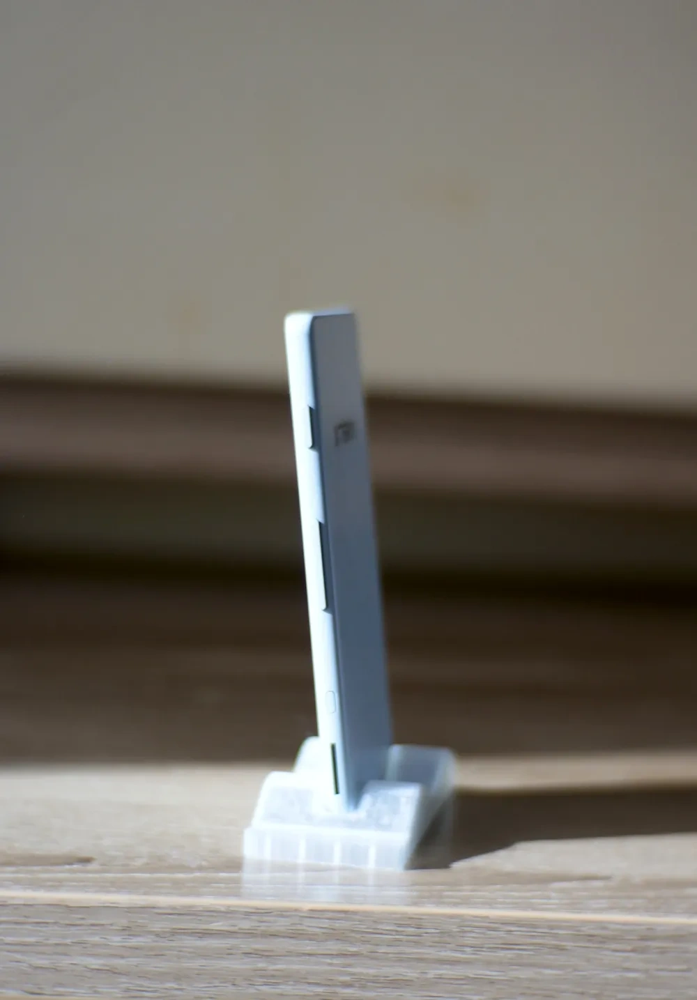 阅星曈x4 墨水屏 底座支架 - 免费 3D 打印模型 - MakerWorld