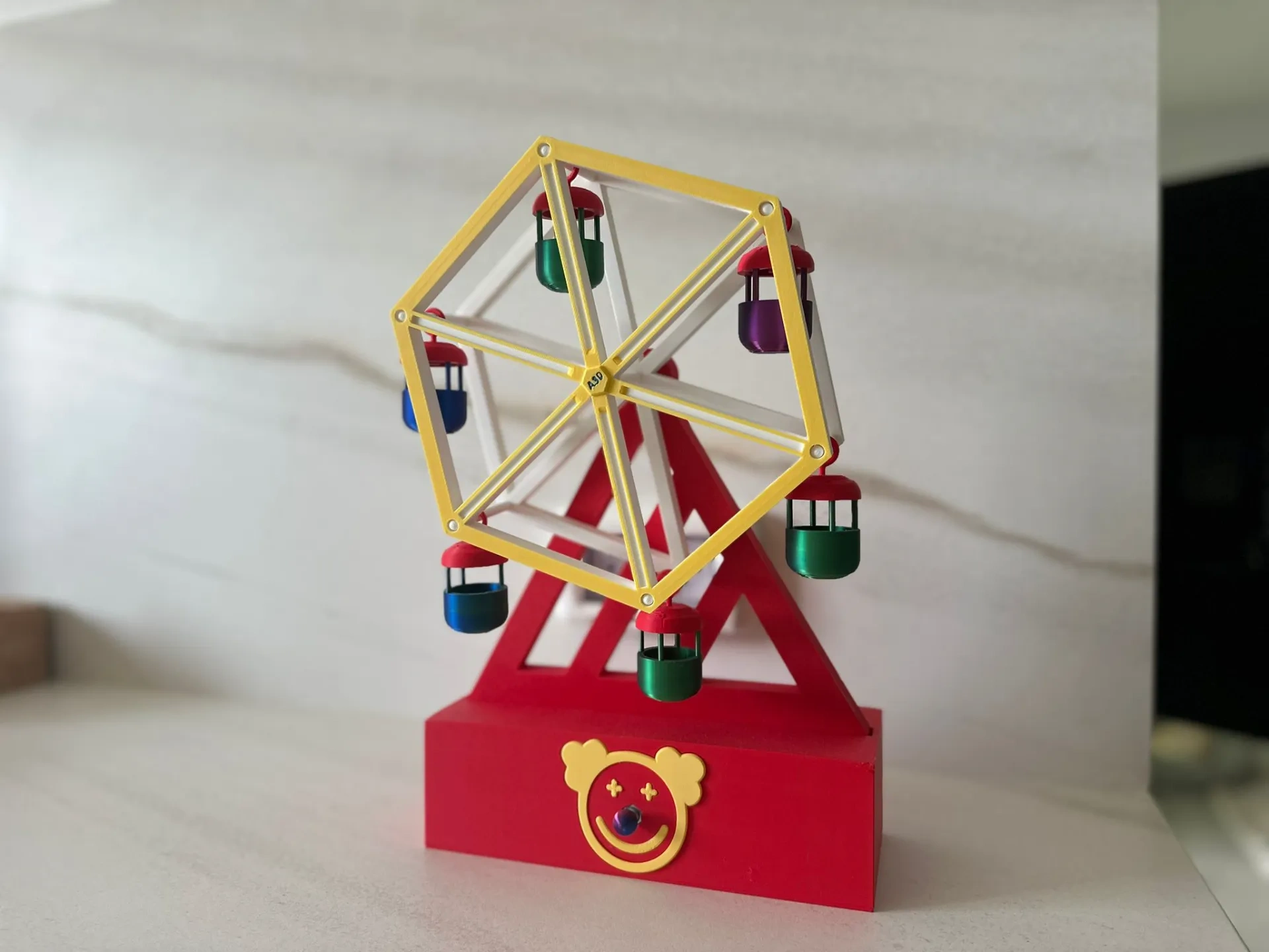 Motorized Ferris Wheel 来自 ATripleD - MakerWorld