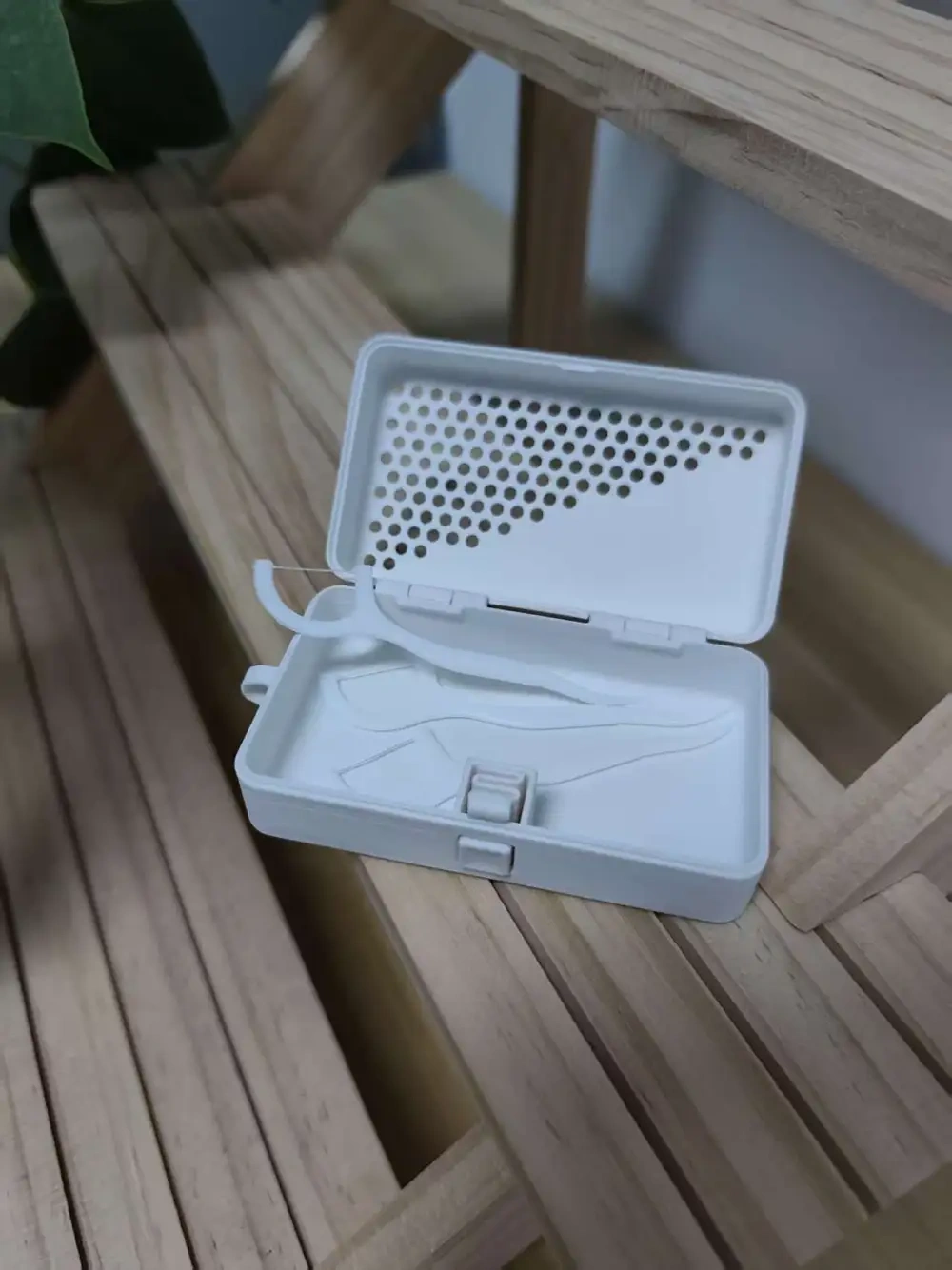 随身牙线盒 来自 鸿城造物 MakerWorld：免费下载 3D 模型