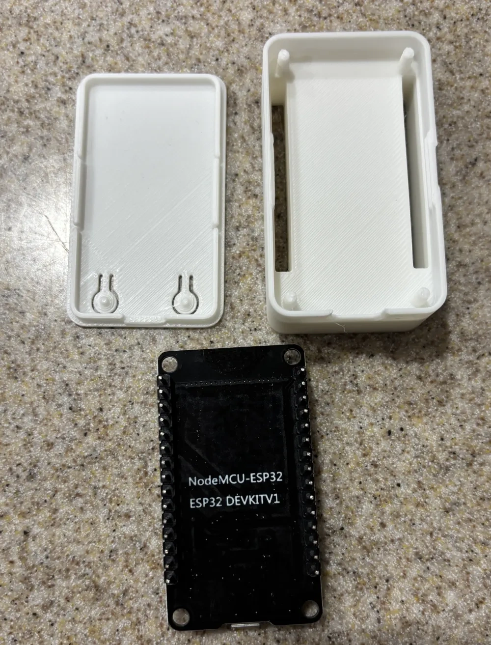 ESP32 WROOM-32D (Micro USB) - 免费 3D 打印模型 - MakerWorld