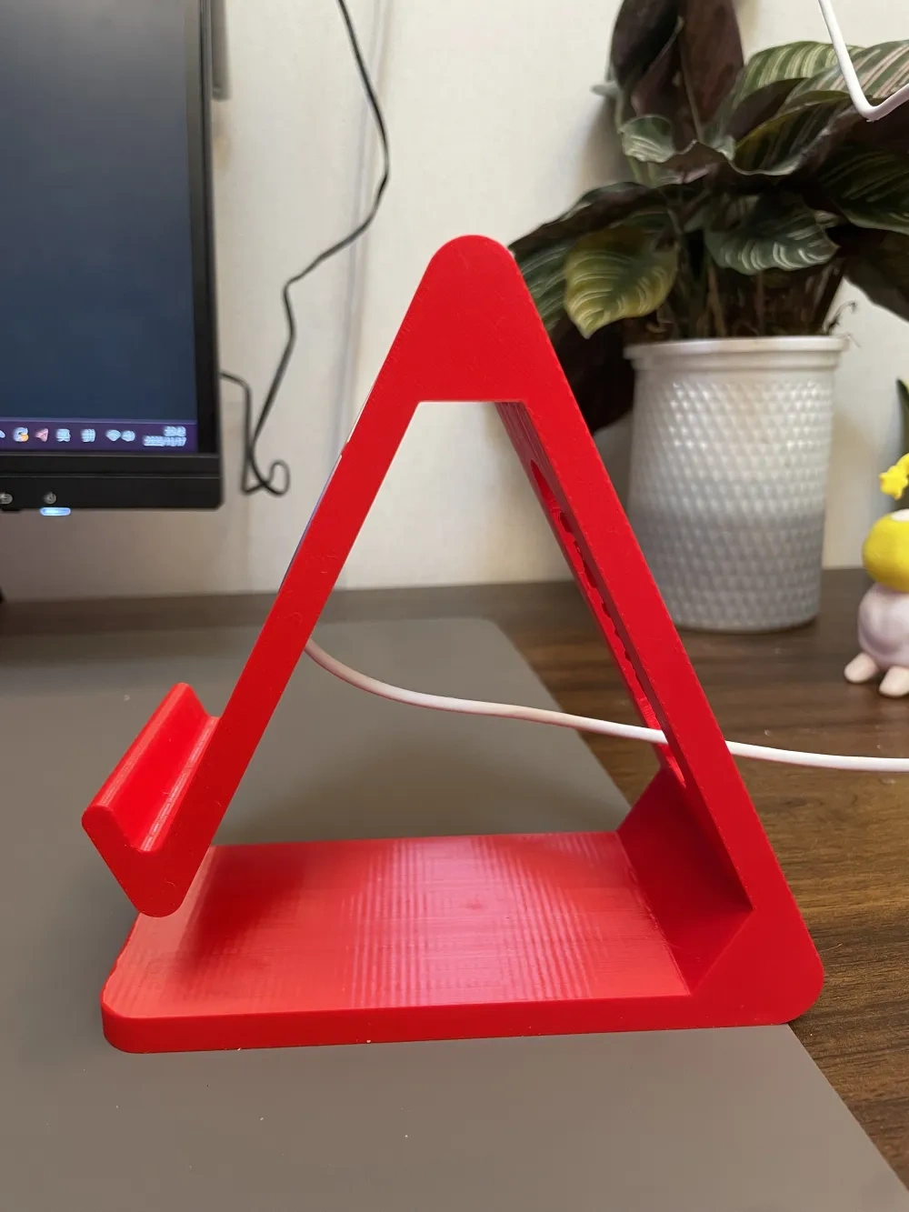 苹果手机磁吸充电器支架 来自 胖柴研究所 MakerWorld：免费下载 3D 模型