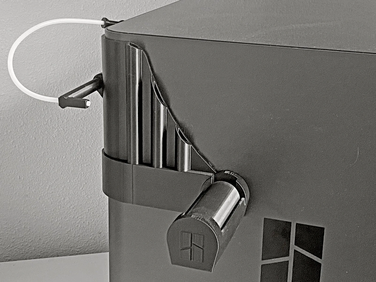 Side Spool Holder for Bambu Lab P1S 来自 Bootjevaarder - MakerWorld