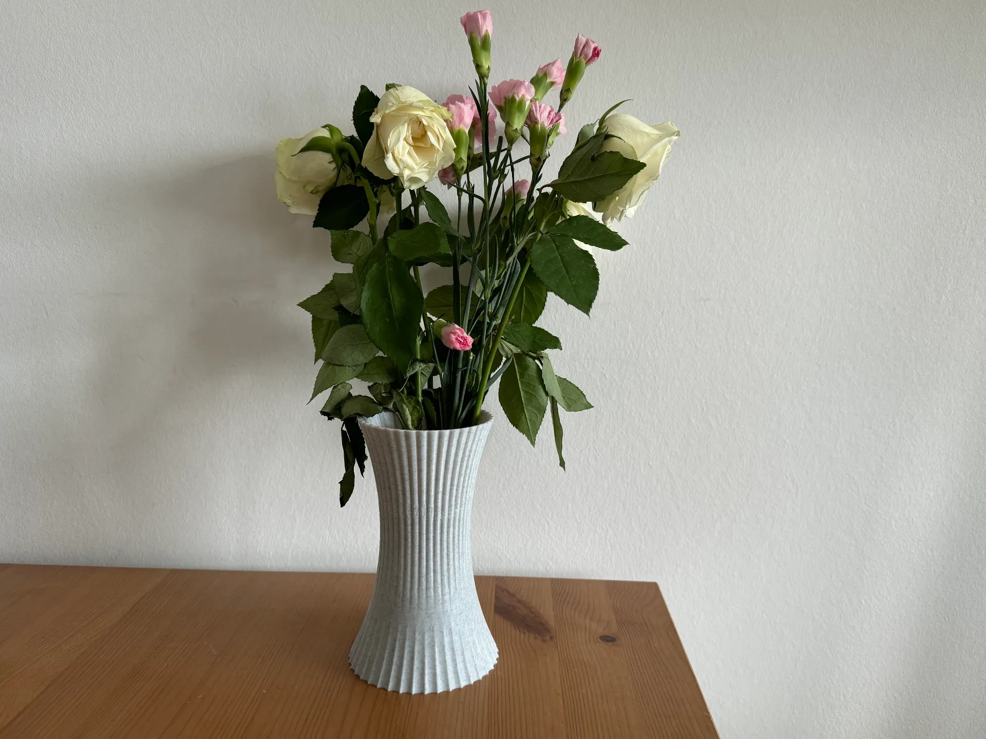 Vase 1 - round and sharp 来自 blankspot_design - MakerWorld