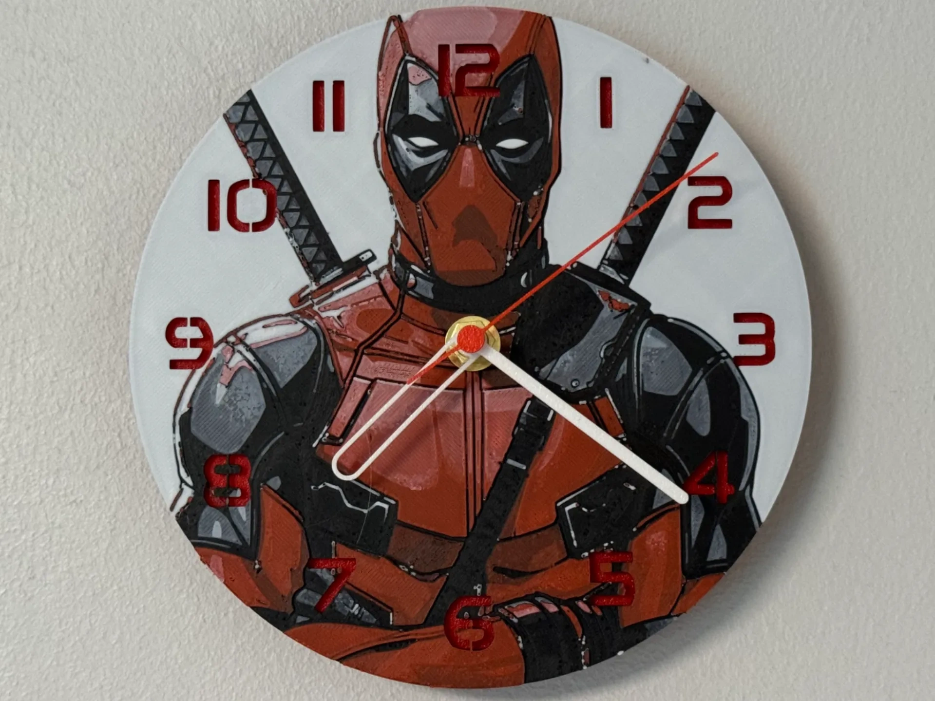 Wall / Desk Clock Marvel Dead Pool +HueForge 来自 cP3D - MakerWorld