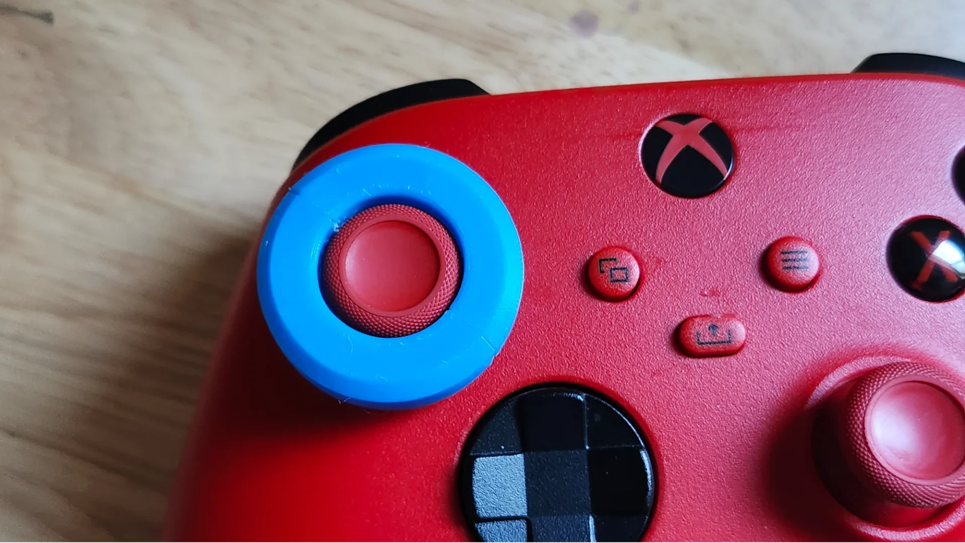 Joystick Protection for Xbox/Nintendo Controllers 来自 Chunkster5000 ...