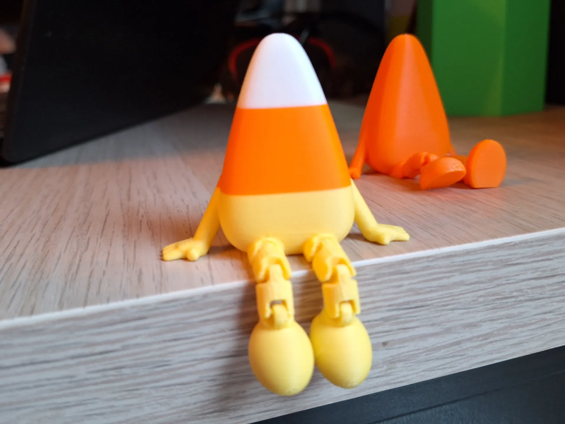Articulated Candy Corn 来自 piersonnico - MakerWorld