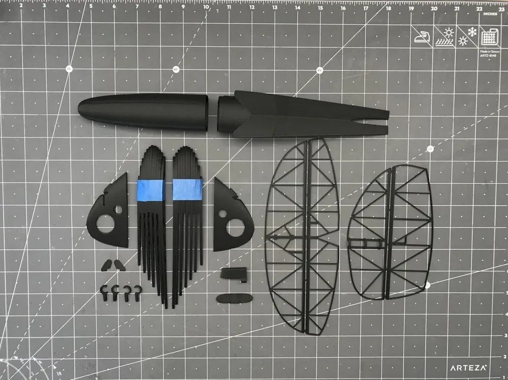 “碳虫” - 全碳，3D打印的DLG 来自 geode.rc MakerWorld：免费下载 3D 模型