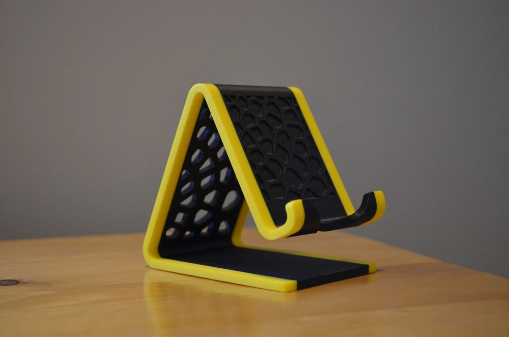 Voronoi手机支架V3（无需支撑） 来自 Epiales - MakerWorld