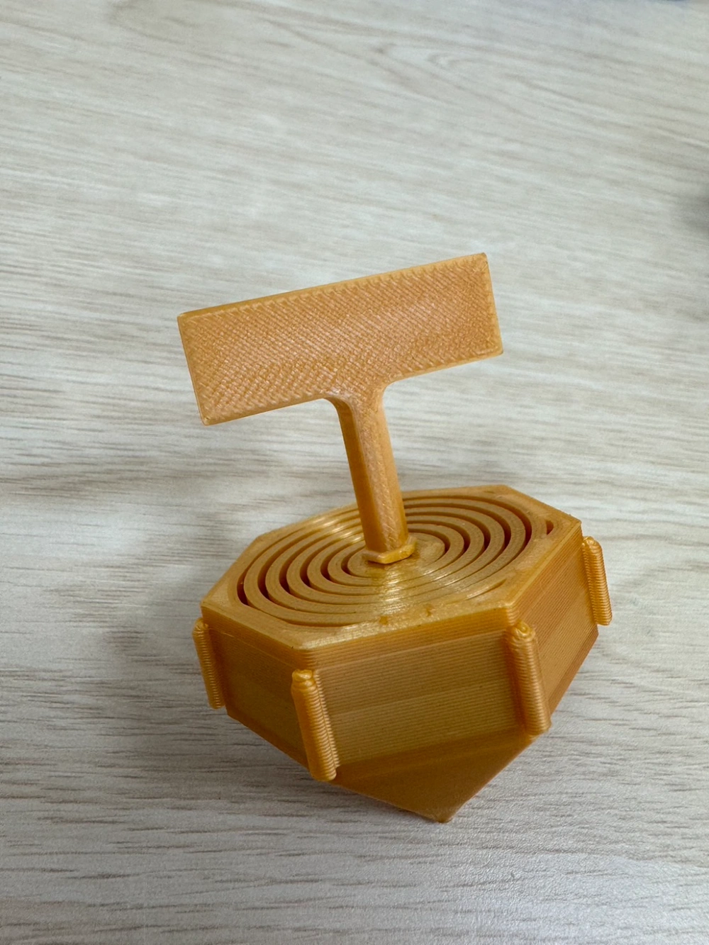 陀螺 来自 amos - MakerWorld