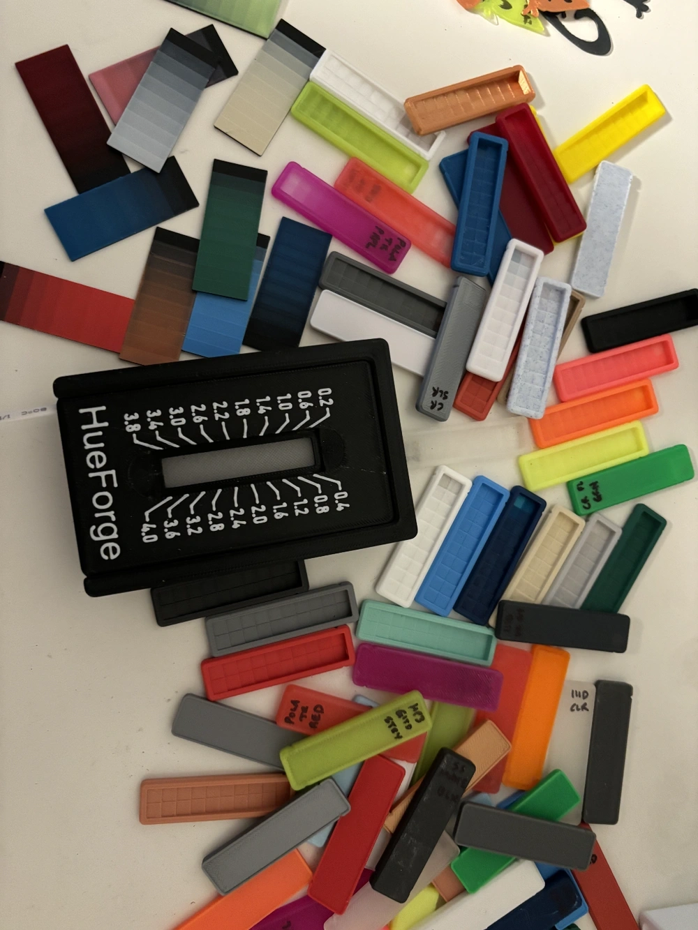 Hueforge TD测试条 - Lightbox和10步 来自 ShakaStudio - MakerWorld