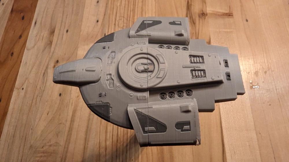 NX-74205 USS Defiant 1:1000比例模型 来自 coppertop_01 - MakerWorld