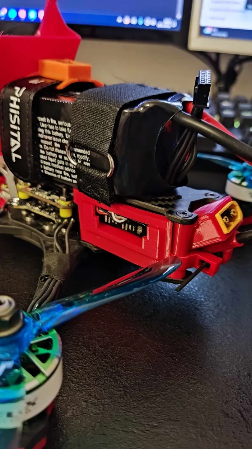 walksnail avatar vtx和天线支架Geprc mark5 来自 lupeqq MakerWorld：免费下载 3D 模型