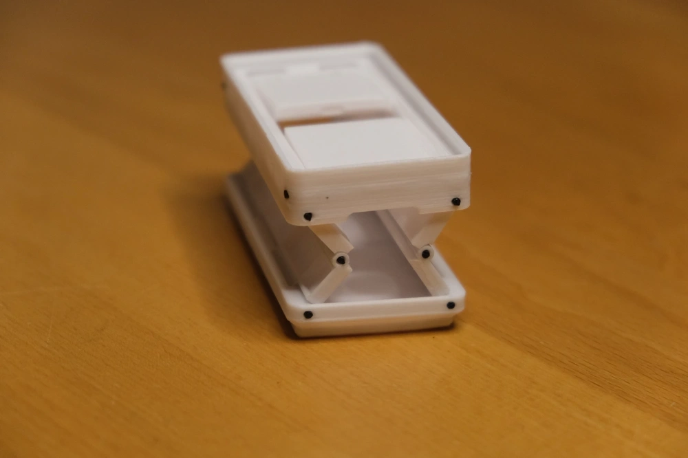 Gridfinity可折叠平板箱 1x2 来自 DjangoCashflowMakerWorld：免费下载 3D 模型