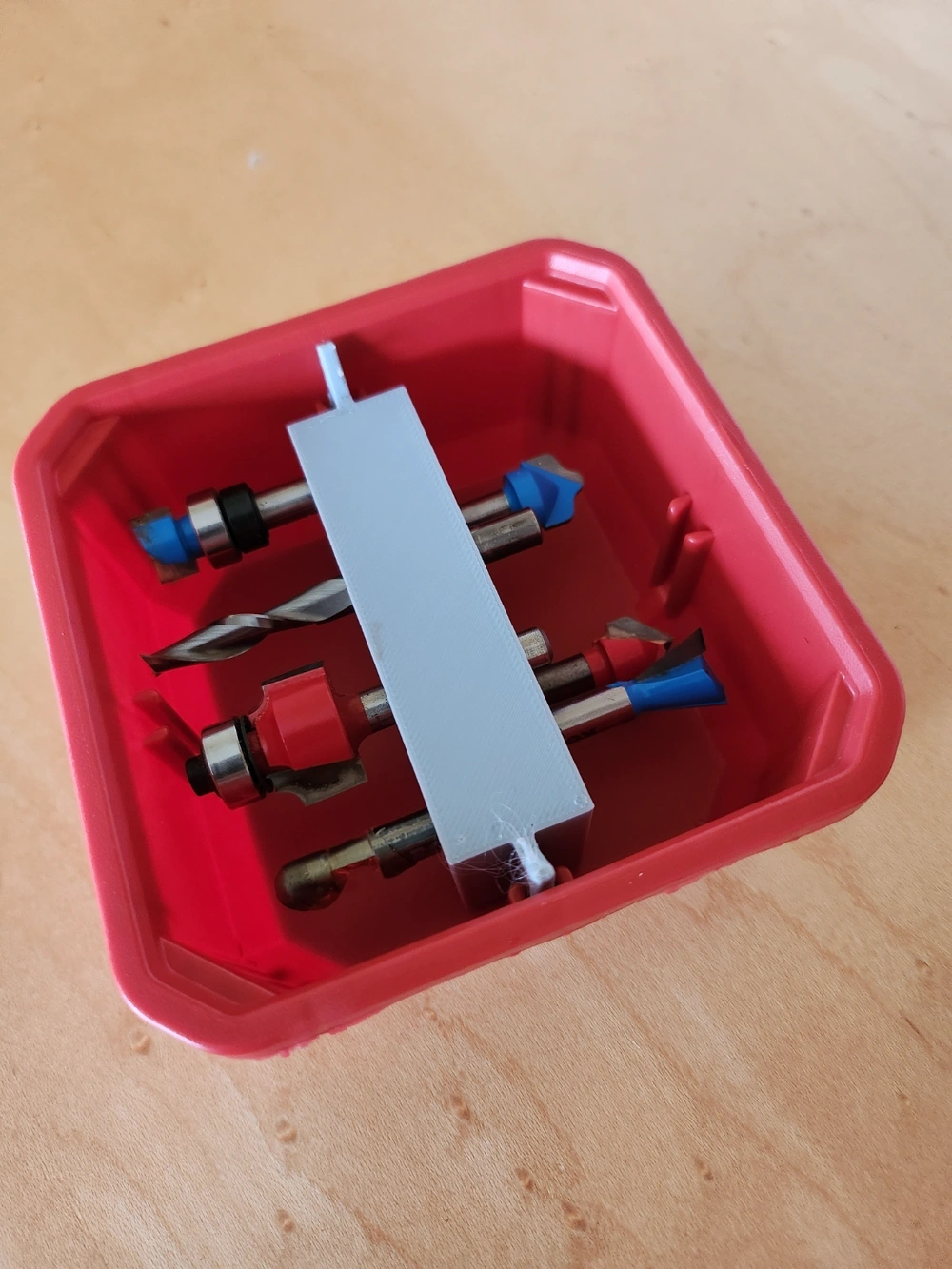 Packout 1/4" router bit holder for low profile organizer 来自 DP design ...