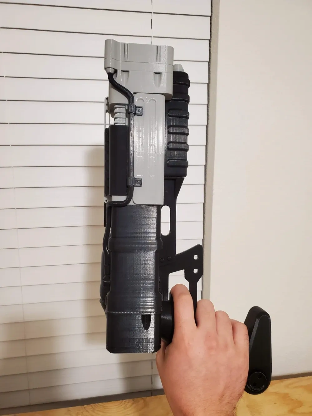 辐射4激光手枪 来自 asamati - MakerWorld