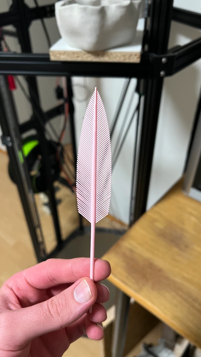 羽毛 v1 来自 Lukas Pomykal - MakerWorld