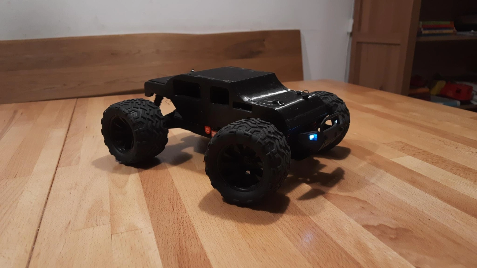 RC Car DEERC 9500E 1:16替换外壳或壳体 来自 heintobi - MakerWorld