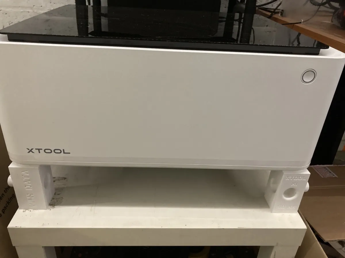 Xtool M1 Riser - 免费 3D 打印模型 - MakerWorld