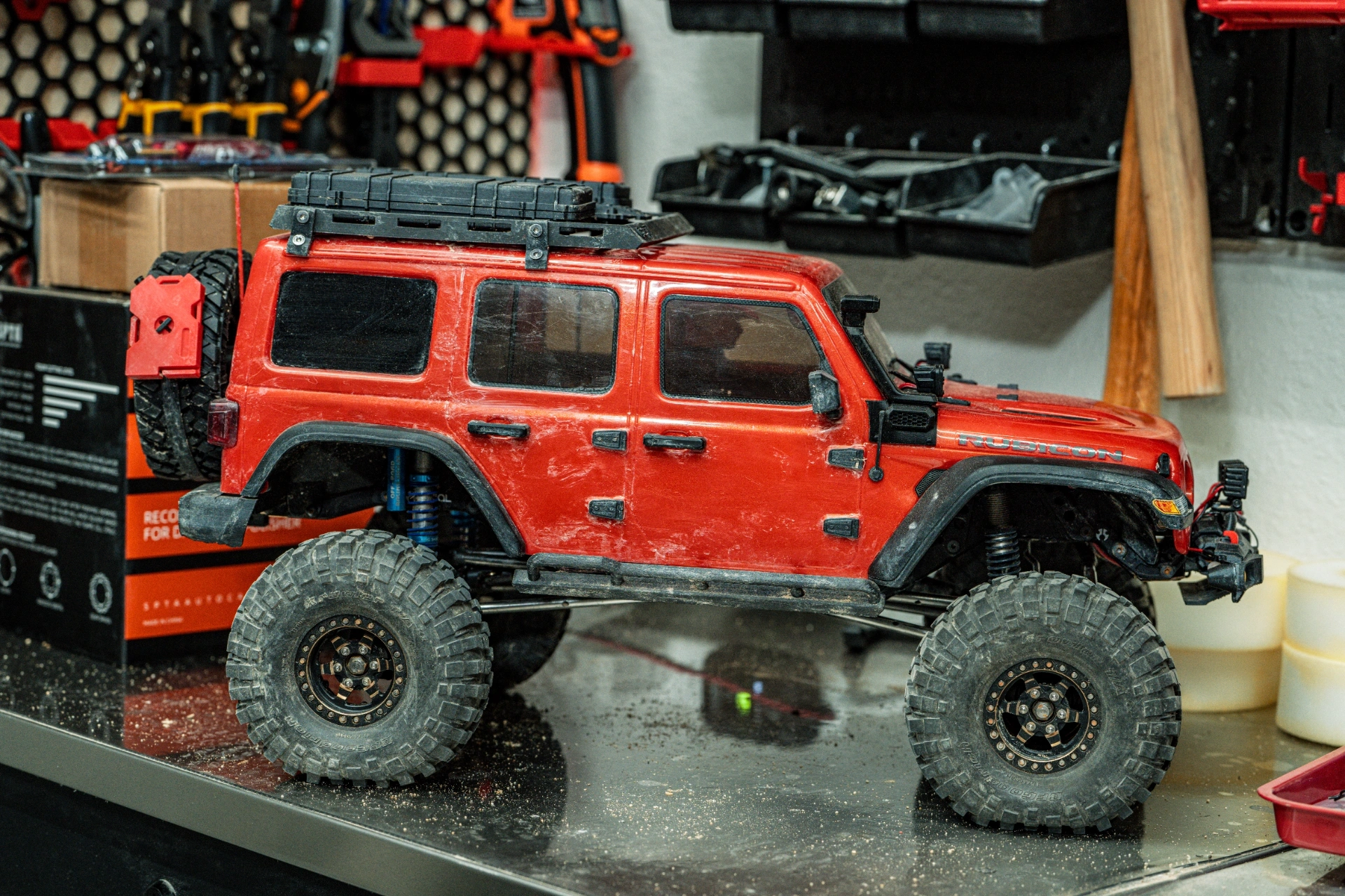 SCX10.3 Jeep Rubicon 短车顶货架 来自 Artur - MakerWorld