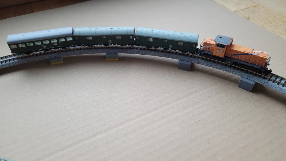 KatoUnitrack2Lego-Support (n-gauge)：使用Lego支持Kato Unitrack（n比例尺） 来自 ...