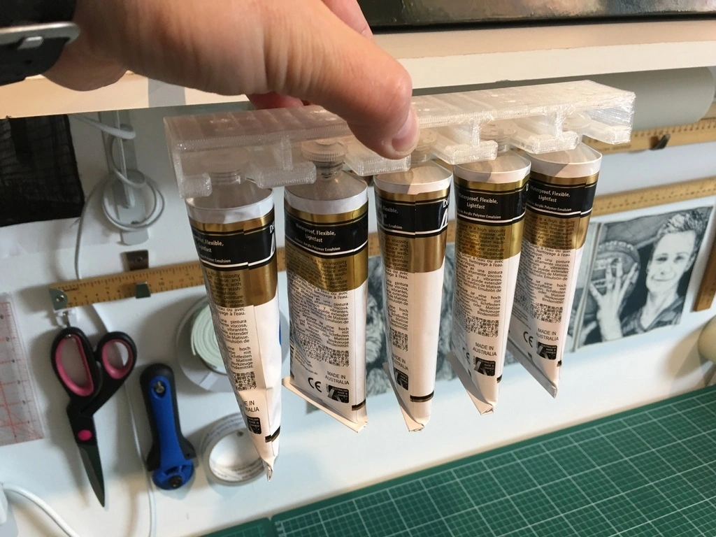 颜料管支架 来自 MattyO - MakerWorld