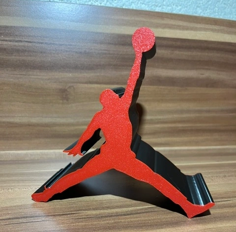 手机支架乔丹 来自 Vitormhs - MakerWorld