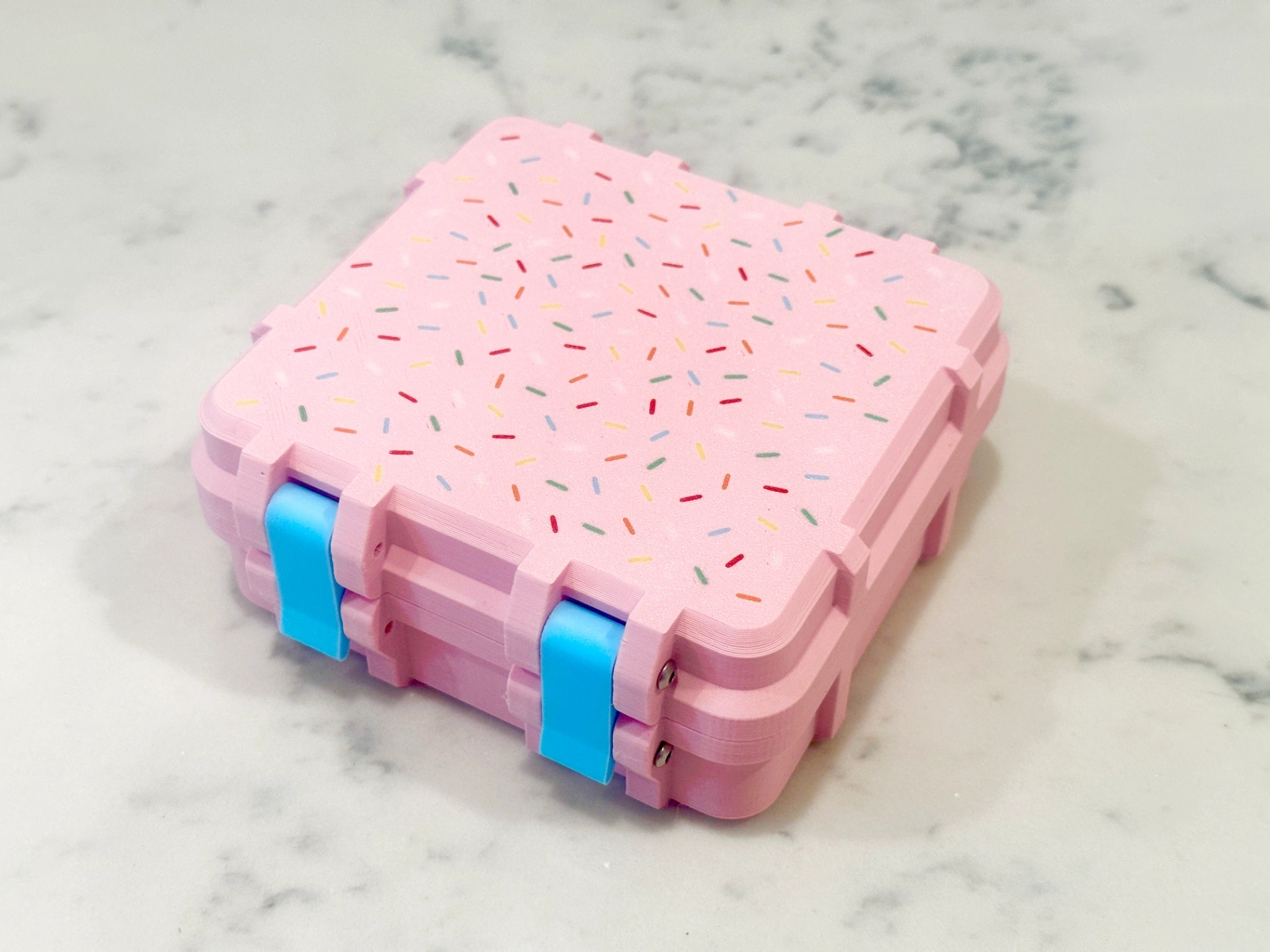 带有TPU垫圈的参数化耐用盒子（OpenSCAD） 二次创作 - 来自 maxman - MakerWorld